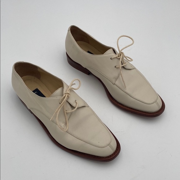 Kenneth Cole | Shoes | Vintage Kenneth Cole Cream Oxford Shoes Moctoe ...